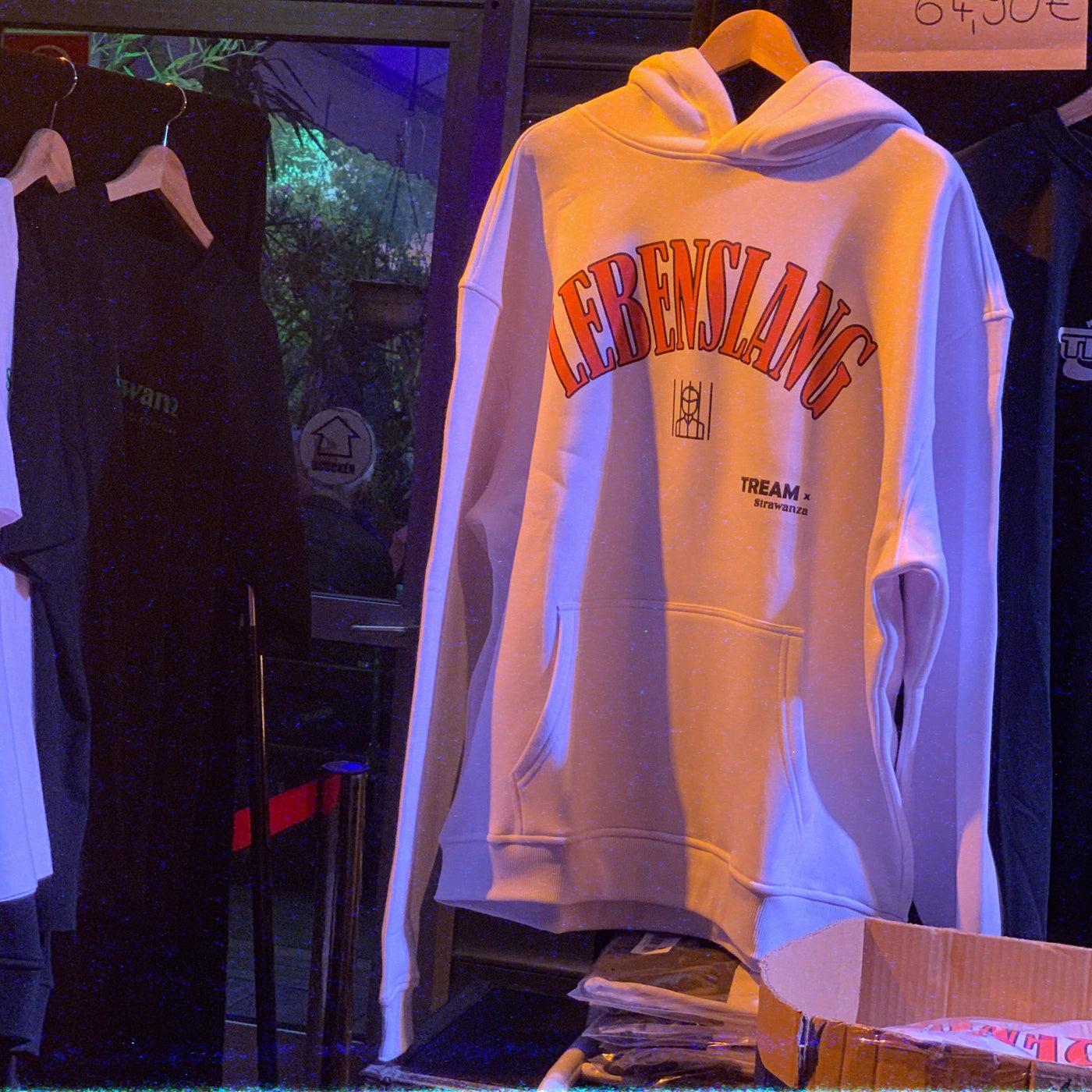 Tream Merch | STRAWANZA x Tream Hoodie und T-Shirt